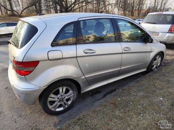 Mercedes-Benz B 200 2007 Viļņa, ar dzinēja tilpumu 2.00 L un nobraukumu 323 tūkst. km par 430 €, foto 4 vietnē AUTOMOTO.COM.LV