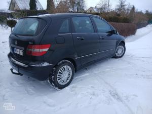 Mercedes-Benz B 200 2008 in Jonava, with an engine capacity of 2.00 L and mileage of 270 thousand km for 2100 €, photo 2 on AUTOMOTO.COM.LV