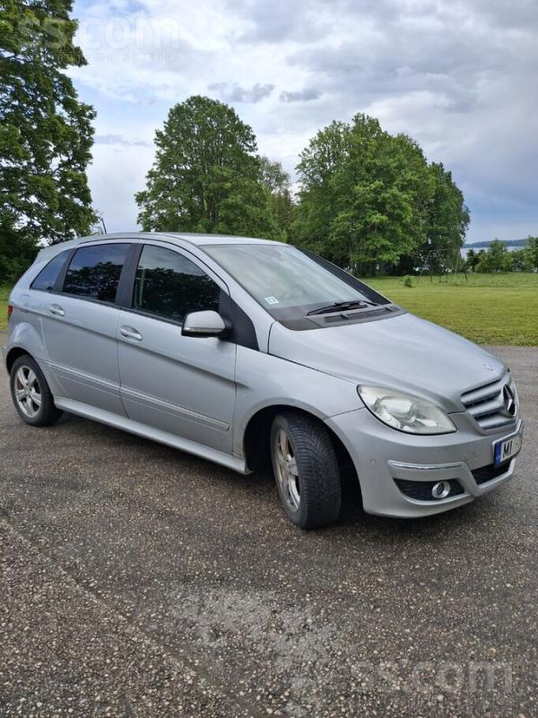 Mercedes-Benz B 200 2010 in Aizkraukle, with an engine capacity of 2.00 L and mileage of 245 thousand km for 5000 €, photo 1 on AUTOMOTO.COM.LV
