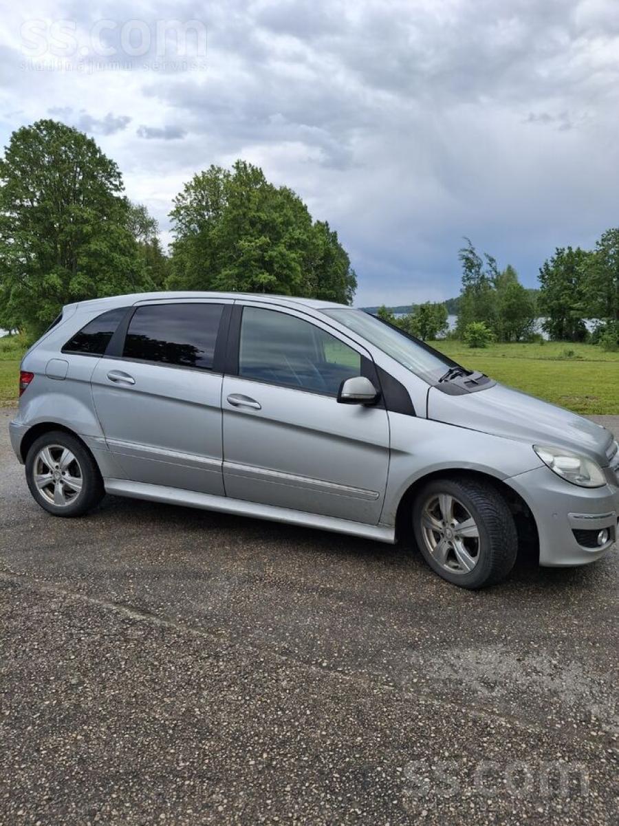 Mercedes-Benz B 200 2010 in Aizkraukle, with an engine capacity of 2.00 L and mileage of 245 thousand km for 5000 €, photo 2 on AUTOMOTO.COM.LV