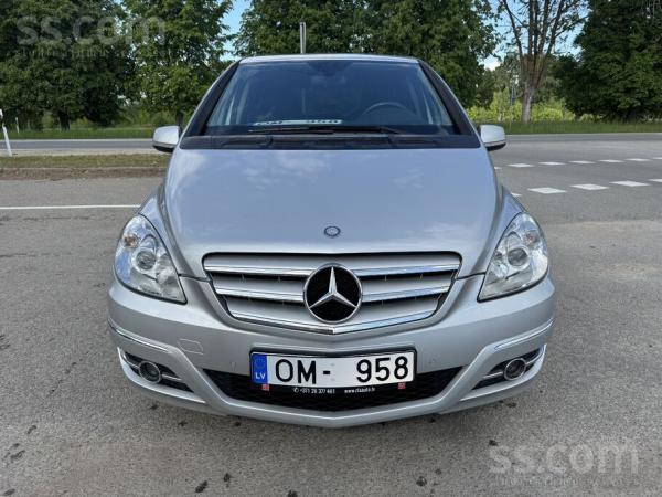 Mercedes-Benz B 200 2011 in Ogre, with an engine capacity of 2.00 L and mileage of 168 thousand km for 5680 €, photo 2 on AUTOMOTO.COM.LV