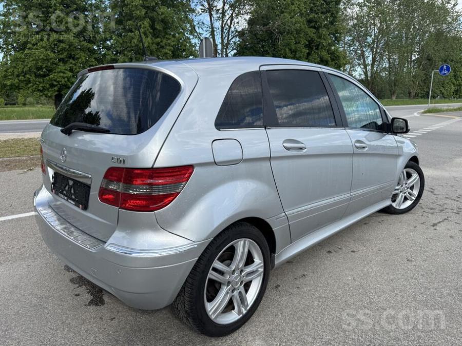 Mercedes-Benz B 200 2011 Ogre, ar dzinēja tilpumu 2.00 L un nobraukumu 168 tūkst. km par 5680 €, foto 8 vietnē AUTOMOTO.COM.LV
