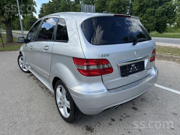 Mercedes-Benz B 200 2011 in Ogre, with an engine capacity of 2.00 L and mileage of 168 thousand km for 5680 €, photo 9 on AUTOMOTO.COM.LV