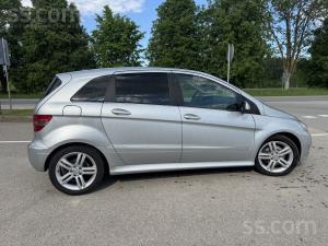 Mercedes-Benz B 200 2011 Ogre, ar dzinēja tilpumu 2.00 L un nobraukumu 168 tūkst. km par 5680 €, foto 13 vietnē AUTOMOTO.COM.LV
