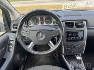 Mercedes-Benz B 200 2011 Ogre, ar dzinēja tilpumu 2.00 L un nobraukumu 168 tūkst. km par 5680 €, foto 15 vietnē AUTOMOTO.COM.LV