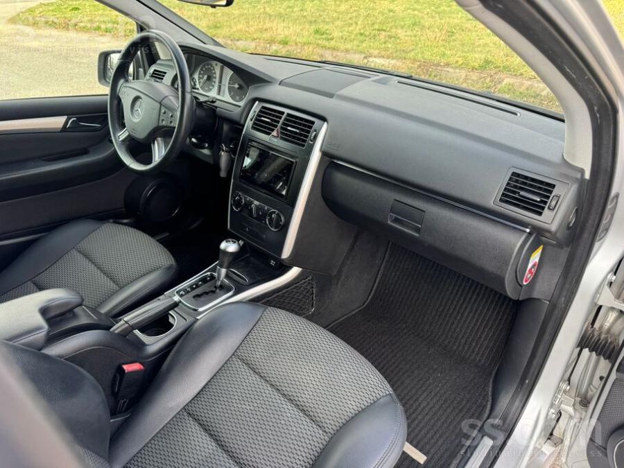 Mercedes-Benz B 200 2011 Ogre, ar dzinēja tilpumu 2.00 L un nobraukumu 168 tūkst. km par 5680 €, foto 21 vietnē AUTOMOTO.COM.LV