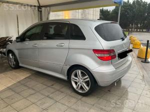 Mercedes-Benz B 200 2011 Ogre, ar dzinēja tilpumu 2.00 L un nobraukumu 168 tūkst. km par 5680 €, foto 25 vietnē AUTOMOTO.COM.LV