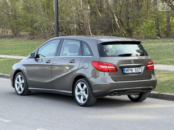 Mercedes-Benz B 200 2013 Viļņa, ar dzinēja tilpumu 1.60 L un nobraukumu 111 tūkst. km par 8500 €, foto 3 vietnē AUTOMOTO.COM.LV