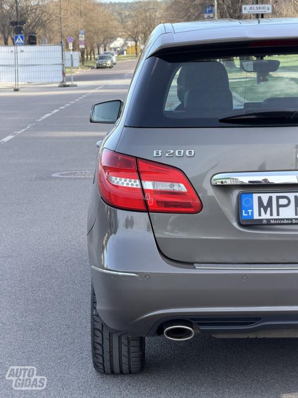 Mercedes-Benz B 200 2013 Viļņa, ar dzinēja tilpumu 1.60 L un nobraukumu 111 tūkst. km par 8500 €, foto 5 vietnē AUTOMOTO.COM.LV