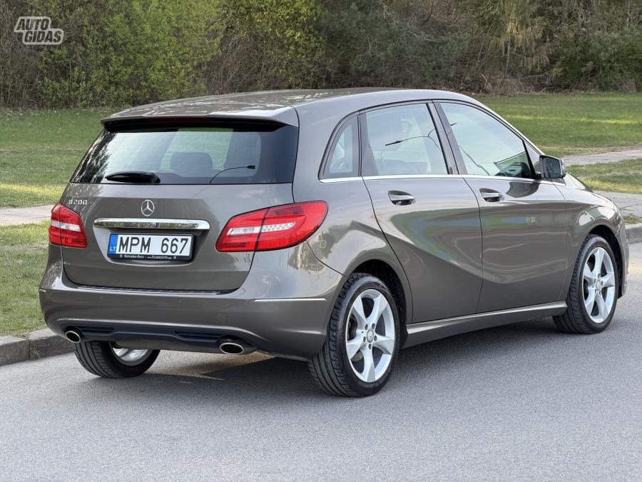 Mercedes-Benz B 200 2013 Viļņa, ar dzinēja tilpumu 1.60 L un nobraukumu 111 tūkst. km par 8500 €, foto 7 vietnē AUTOMOTO.COM.LV