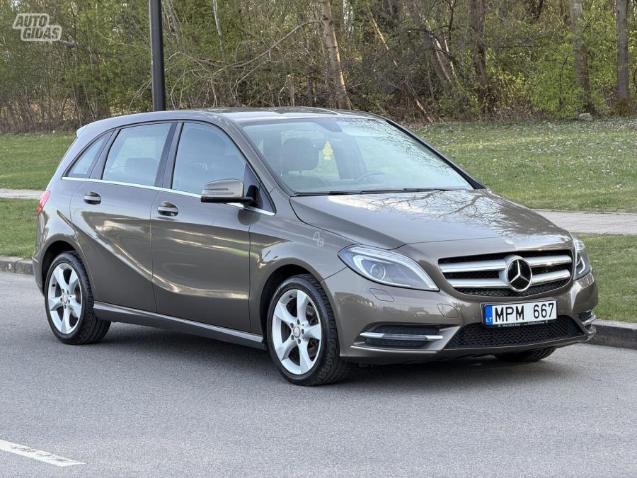 Mercedes-Benz B 200 2013 Viļņa, ar dzinēja tilpumu 1.60 L un nobraukumu 111 tūkst. km par 8500 €, foto 9 vietnē AUTOMOTO.COM.LV