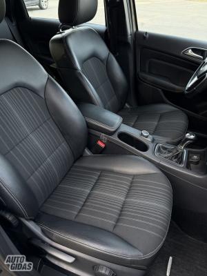 Mercedes-Benz B 200 2013 Viļņa, ar dzinēja tilpumu 1.60 L un nobraukumu 111 tūkst. km par 8500 €, foto 18 vietnē AUTOMOTO.COM.LV