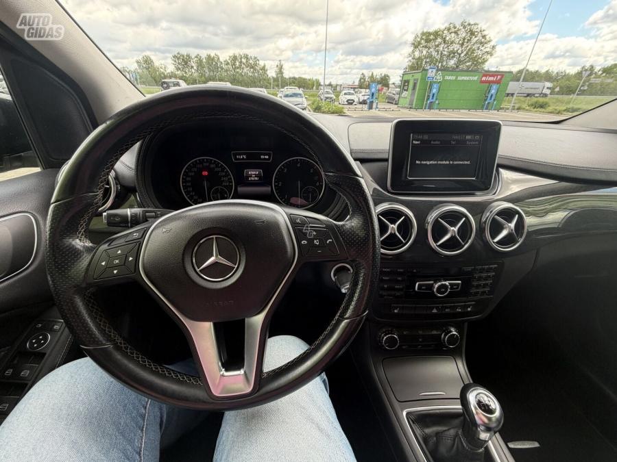Mercedes-Benz B 200 2014 Viļņa, ar dzinēja tilpumu 2.00 L un nobraukumu 345 tūkst. km par 3750 €, foto 4 vietnē AUTOMOTO.COM.LV