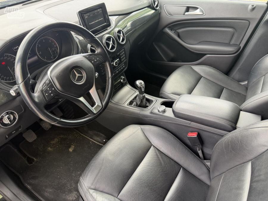Mercedes-Benz B 200 2014 Viļņa, ar dzinēja tilpumu 2.00 L un nobraukumu 345 tūkst. km par 3750 €, foto 7 vietnē AUTOMOTO.COM.LV