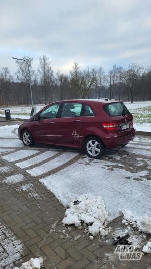 Mercedes-Benz B 200 2005 in Radviliskis, with an engine capacity of 2.00 L and mileage of 350 thousand km for 1250 €, photo 3 on AUTOMOTO.COM.LV
