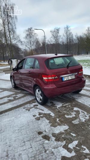 Mercedes-Benz B 200 2005 in Radviliskis, with an engine capacity of 2.00 L and mileage of 350 thousand km for 1250 €, photo 4 on AUTOMOTO.COM.LV