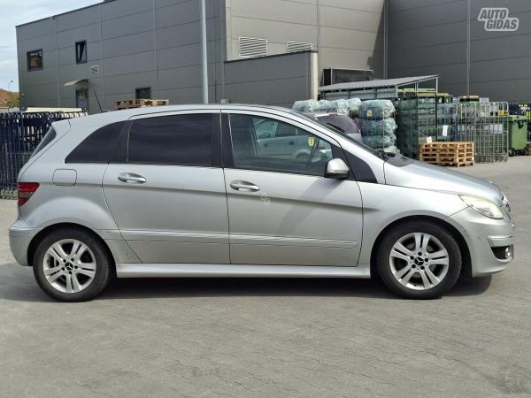 Mercedes-Benz B 200 2008 in Silute, with an engine capacity of 2.00 L and mileage of 258 thousand km for 1550 €, photo 6 on AUTOMOTO.COM.LV