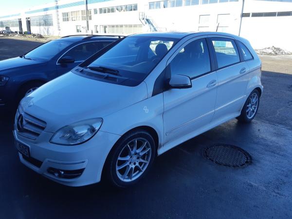 Mercedes-Benz B 200 2009 Plungė, ar dzinēja tilpumu 2.00 L un nobraukumu 277 tūkst. km par 3500 €, foto 2 vietnē AUTOMOTO.COM.LV