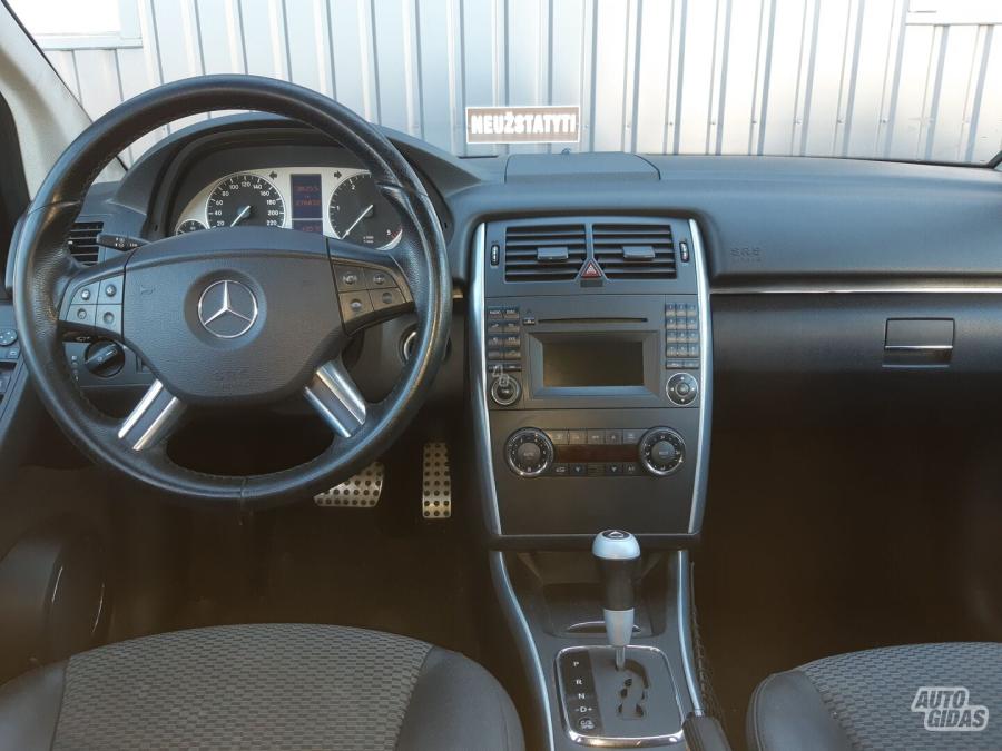 Mercedes-Benz B 200 2009 in Plunge, with an engine capacity of 2.00 L and mileage of 277 thousand km for 3500 €, photo 4 on AUTOMOTO.COM.LV