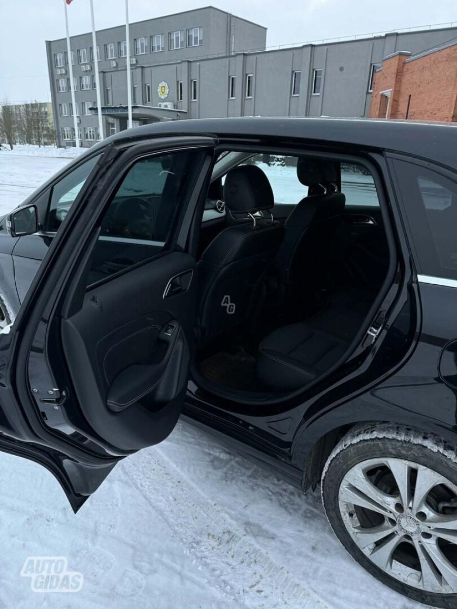 Mercedes-Benz B 200 2015 Kauņa, ar dzinēja tilpumu 2.10 L un nobraukumu 333 tūkst. km par 6499 €, foto 8 vietnē AUTOMOTO.COM.LV