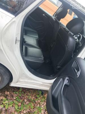 Mercedes-Benz B 200 2018 in Vilnius, with an engine capacity of 2.10 L and mileage of 299 thousand km for 5400 €, photo 4 on AUTOMOTO.COM.LV