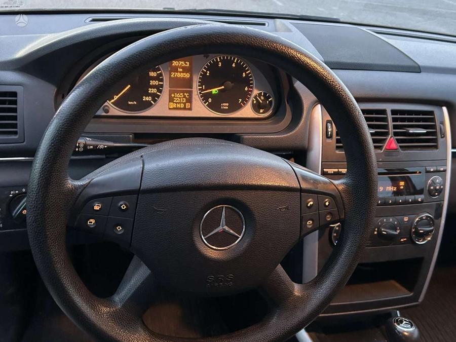 Red Mercedes-Benz B 200 2005 in Vilnius, with an engine capacity of 2.04 L and mileage of 278 thousand km for 2990 €, photo 25 on AUTOMOTO.COM.LV