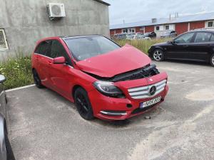 Sarkans Mercedes-Benz B 200 2014 Viļņa, ar dzinēja tilpumu 1.80 L un nobraukumu 247 tūkst. km par 2500 €, foto  vietnē AUTOMOTO.COM.LV
