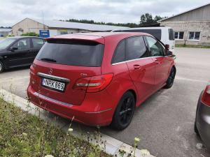 Sarkans Mercedes-Benz B 200 2014 Viļņa, ar dzinēja tilpumu 1.80 L un nobraukumu 247 tūkst. km par 2500 €, foto 4 vietnē AUTOMOTO.COM.LV