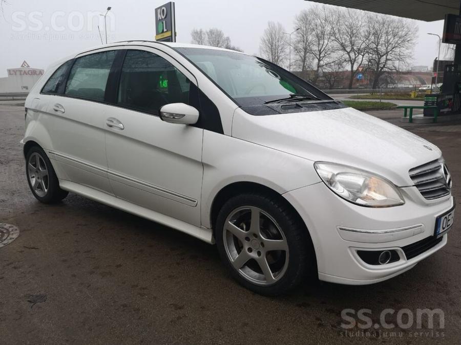 White Mercedes-Benz B 200 2006 in Riga, with an engine capacity of 2.00 L and mileage of 0 thousand km for 2990 €, photo 4 on AUTOMOTO.COM.LV