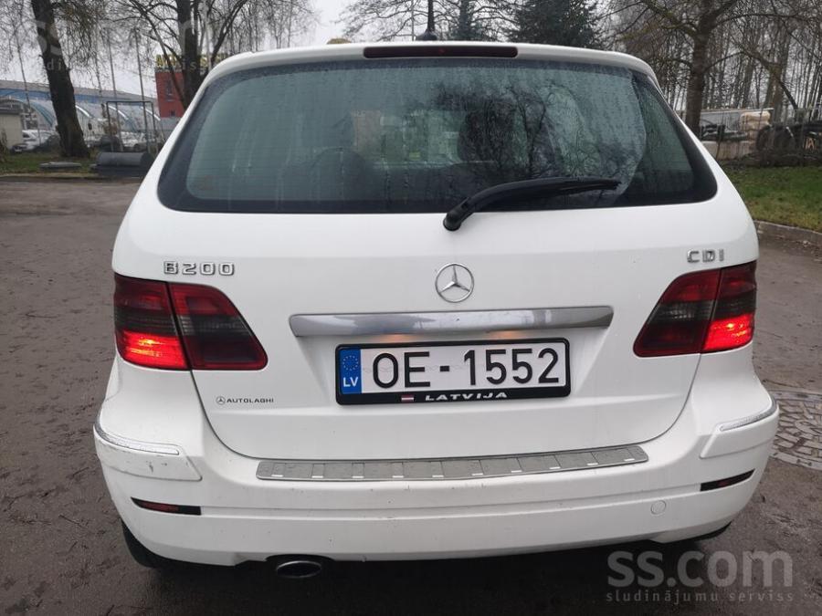 White Mercedes-Benz B 200 2006 in Riga, with an engine capacity of 2.00 L and mileage of 0 thousand km for 2890 €, photo 6 on AUTOMOTO.COM.LV