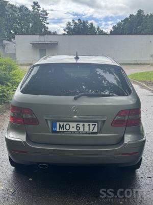Balts Mercedes-Benz B 200 2006 Daugavpils, ar dzinēja tilpumu 2.00 L un nobraukumu 203 tūkst. km par 1600 €, foto 3 vietnē AUTOMOTO.COM.LV