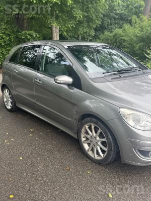Balts Mercedes-Benz B 200 2006 Daugavpils, ar dzinēja tilpumu 2.00 L un nobraukumu 203 tūkst. km par 1600 €, foto 5 vietnē AUTOMOTO.COM.LV