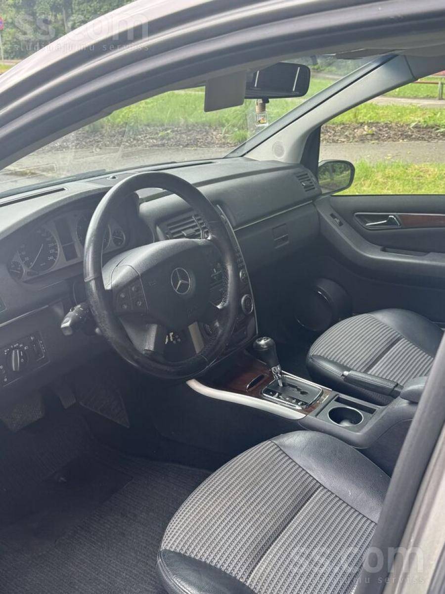 Balts Mercedes-Benz B 200 2006 Daugavpils, ar dzinēja tilpumu 2.00 L un nobraukumu 203 tūkst. km par 1600 €, foto 6 vietnē AUTOMOTO.COM.LV