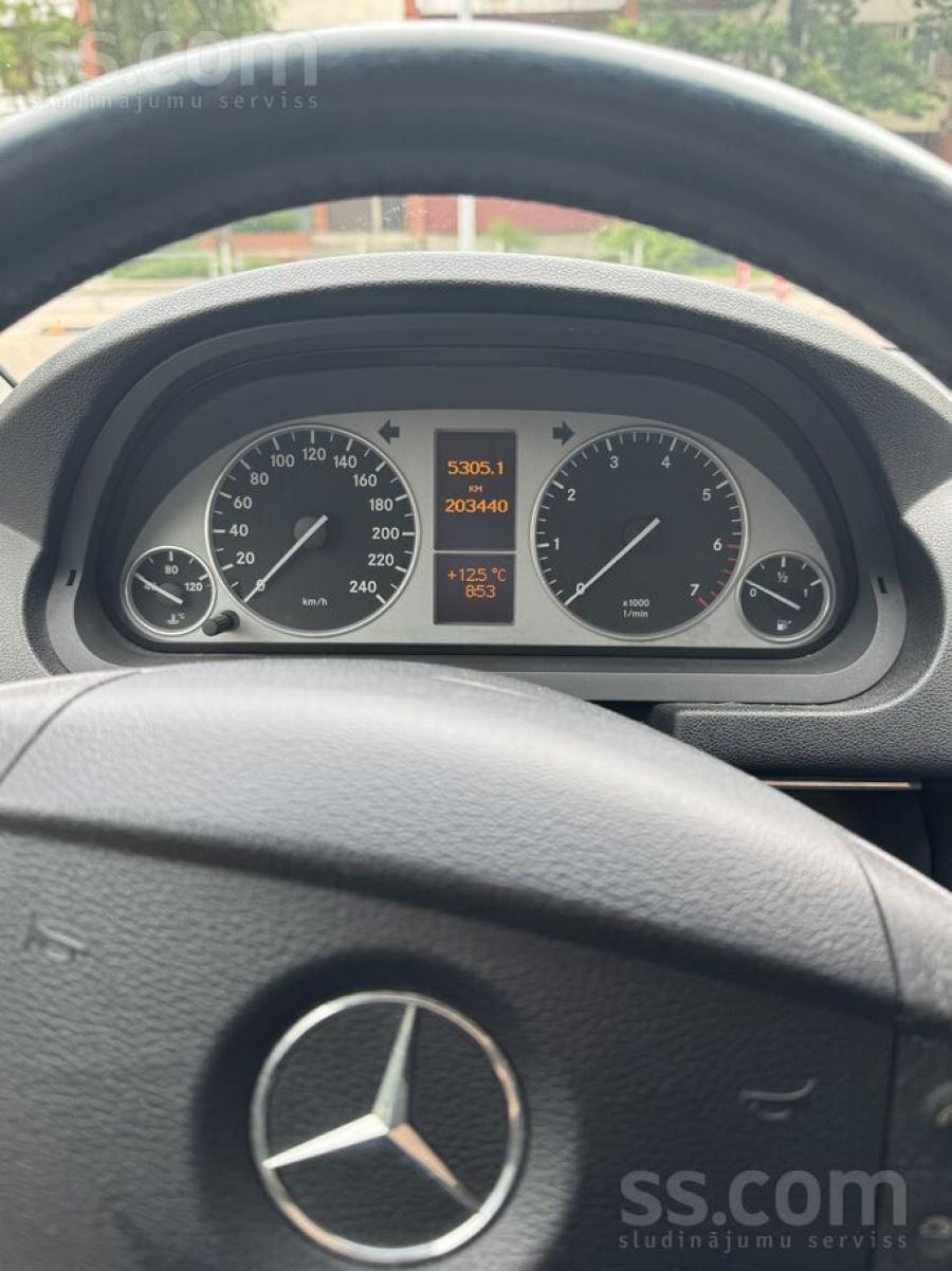 Balts Mercedes-Benz B 200 2006 Daugavpils, ar dzinēja tilpumu 2.00 L un nobraukumu 203 tūkst. km par 1600 €, foto 8 vietnē AUTOMOTO.COM.LV