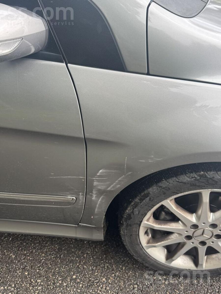 Balts Mercedes-Benz B 200 2006 Daugavpils, ar dzinēja tilpumu 2.00 L un nobraukumu 203 tūkst. km par 1600 €, foto 9 vietnē AUTOMOTO.COM.LV