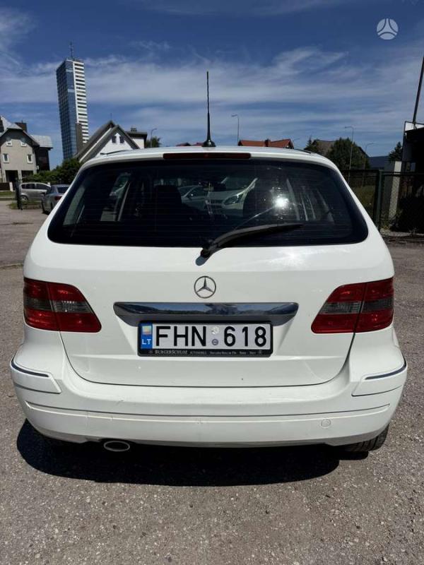 White Mercedes-Benz B 200 2008 in Klaipeda, with an engine capacity of 1.99 L and mileage of 242 thousand km for 2490 €, photo 7 on AUTOMOTO.COM.LV