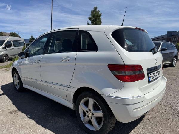 White Mercedes-Benz B 200 2008 in Klaipeda, with an engine capacity of 1.99 L and mileage of 242 thousand km for 2490 €, photo 8 on AUTOMOTO.COM.LV