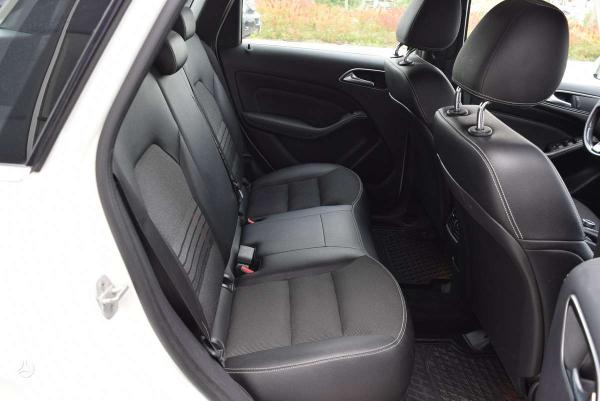 White Mercedes-Benz B 200 2015 in Vilnius, with an engine capacity of 1.99 L and mileage of 299 thousand km for 6150 €, photo 9 on AUTOMOTO.COM.LV