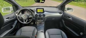 White Mercedes-Benz B 200 2015 in Kaunas, with an engine capacity of 2.14 L and mileage of 215 thousand km for 7300 €, photo 6 on AUTOMOTO.COM.LV