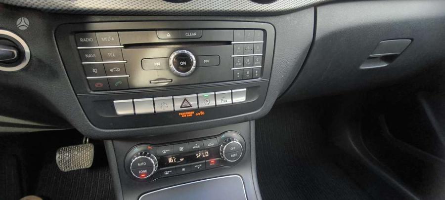 White Mercedes-Benz B 200 2015 in Kaunas, with an engine capacity of 2.14 L and mileage of 215 thousand km for 7300 €, photo 21 on AUTOMOTO.COM.LV