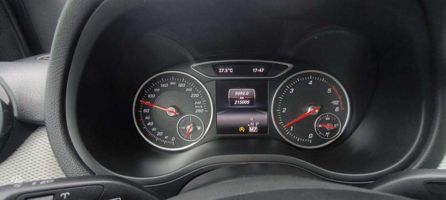 White Mercedes-Benz B 200 2015 in Kaunas, with an engine capacity of 2.14 L and mileage of 215 thousand km for 7300 €, photo 32 on AUTOMOTO.COM.LV