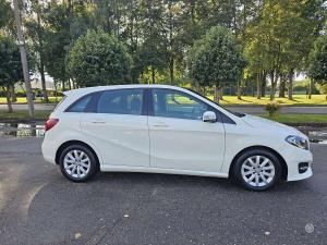 White Mercedes-Benz B 200 2015 in Taurage, with an engine capacity of 2.20 L and mileage of 327 thousand km for 6000 €, photo 9 on AUTOMOTO.COM.LV