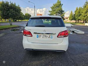 White Mercedes-Benz B 200 2015 in Taurage, with an engine capacity of 2.20 L and mileage of 327 thousand km for 6000 €, photo 10 on AUTOMOTO.COM.LV