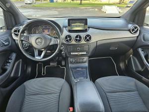 White Mercedes-Benz B 200 2015 in Taurage, with an engine capacity of 2.20 L and mileage of 327 thousand km for 6000 €, photo 18 on AUTOMOTO.COM.LV