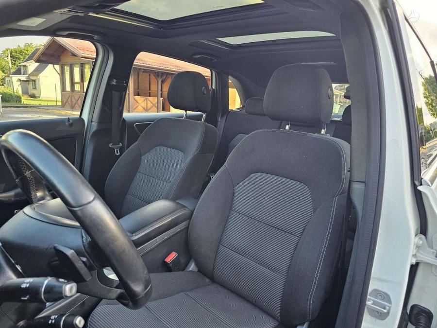 White Mercedes-Benz B 200 2015 in Taurage, with an engine capacity of 2.20 L and mileage of 327 thousand km for 6000 €, photo 21 on AUTOMOTO.COM.LV