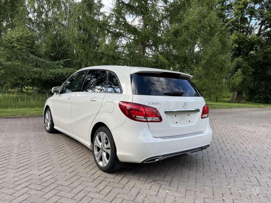 Balts Mercedes-Benz B 200 2016 Kaišiadorys, ar dzinēja tilpumu 2.10 L un nobraukumu 283 tūkst. km par 6450 €, foto 3 vietnē AUTOMOTO.COM.LV