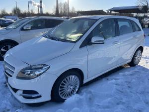 Balts Mercedes-Benz B 200 2016 Panevēža, ar dzinēja tilpumu 2.00 L un nobraukumu 259 tūkst. km par 6750 €, foto  vietnē AUTOMOTO.COM.LV