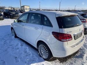Balts Mercedes-Benz B 200 2016 Panevēža, ar dzinēja tilpumu 2.00 L un nobraukumu 259 tūkst. km par 6750 €, foto 6 vietnē AUTOMOTO.COM.LV