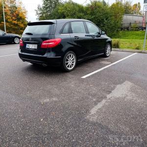 Black Mercedes-Benz B 220 2013 in Riga, with an engine capacity of 2.20 L and mileage of 252 thousand km for 6200 €, photo 3 on AUTOMOTO.COM.LV