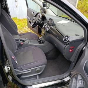Black Mercedes-Benz B 220 2013 in Riga, with an engine capacity of 2.20 L and mileage of 252 thousand km for 6200 €, photo 9 on AUTOMOTO.COM.LV